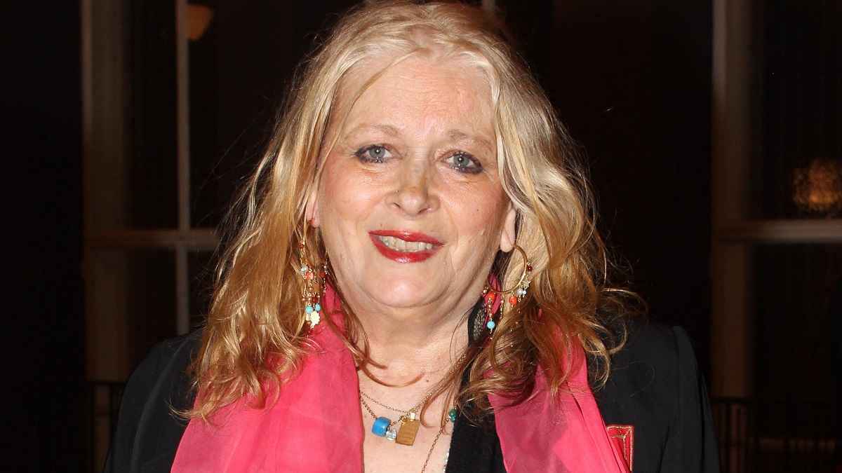 Στο νοσοκομείο η Νόρα Βαλσάμη – The Look.Gr